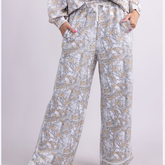 Simply Southern | Pants & Jumpsuits | Simply Southern Gray And Tan ...